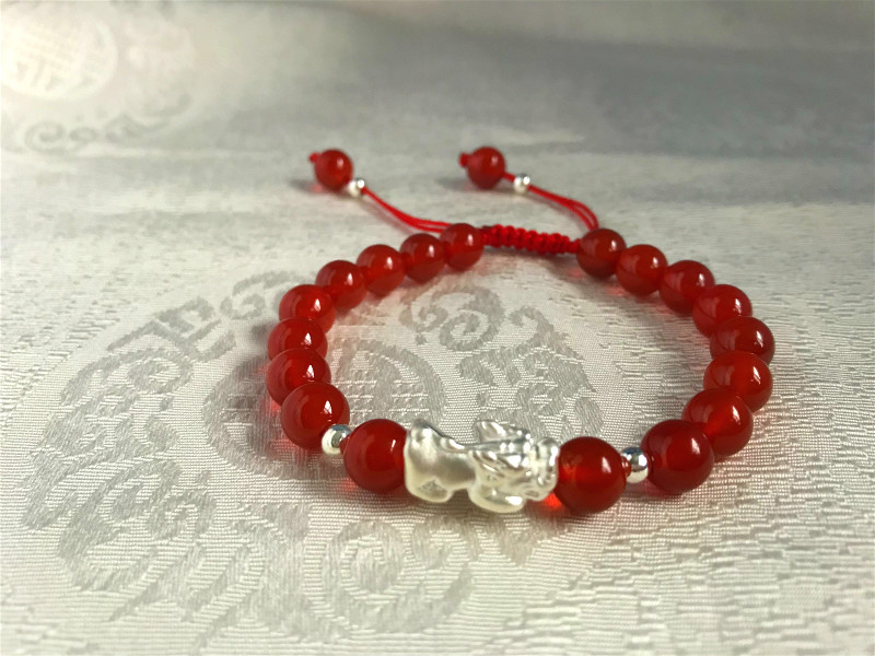 Red Agate 3D 999 Silver / Gold Plated Pi Xiu Charm Bracelet to Bring ...
