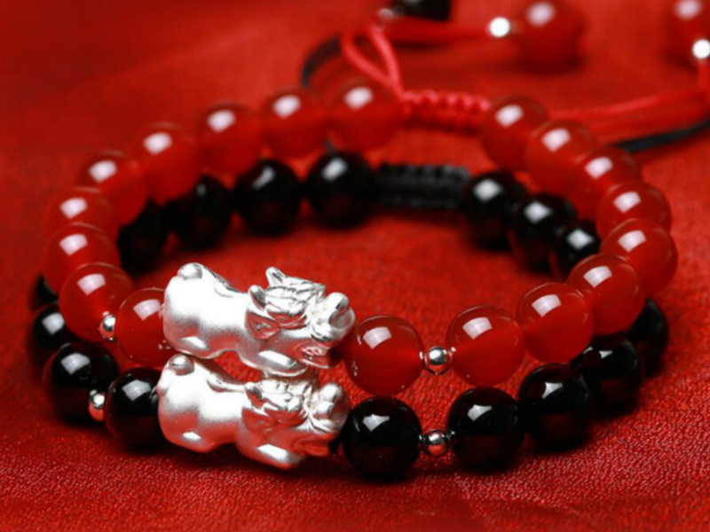 Red Agate 3D 999 Silver / Gold Plated Pi Xiu Charm Bracelet to Bring ...